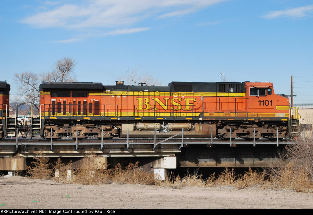 BNSF 1101